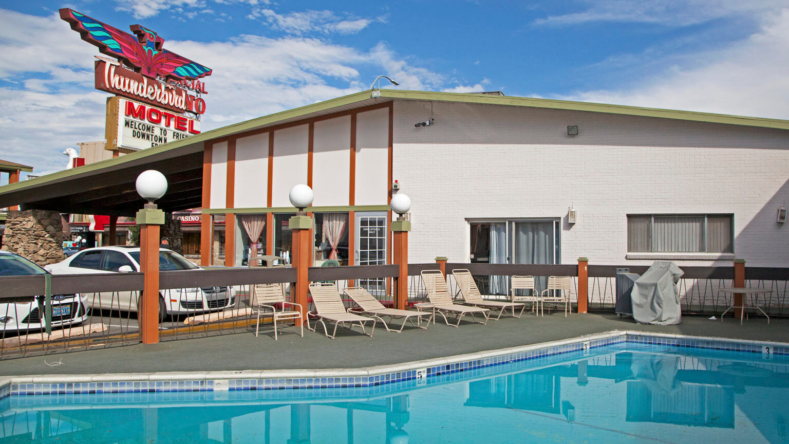 Reno | Reno Hotels & Casinos, Reno Airport, Restaurants & Things to Do