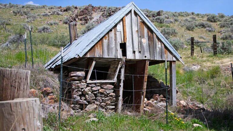 10 Ghost Towns Near Reno | Historic Reno Ghost Towns