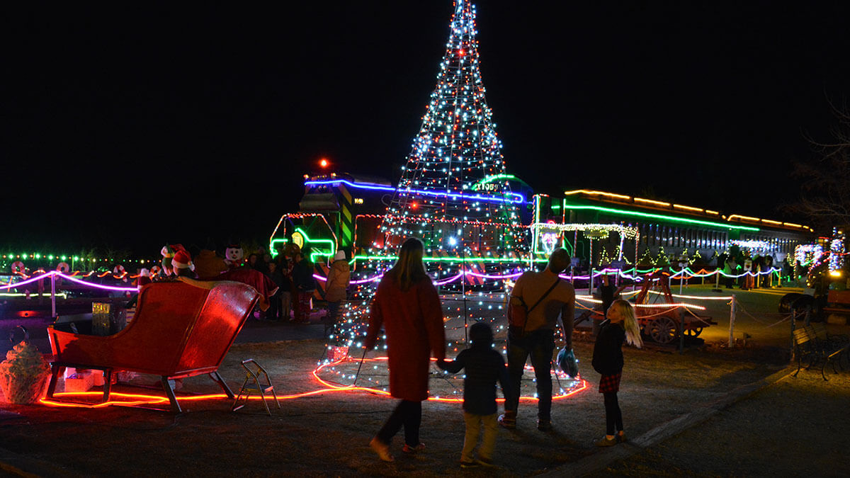 Christmas Train Rides in Nevada | Holiday Themed Trains
