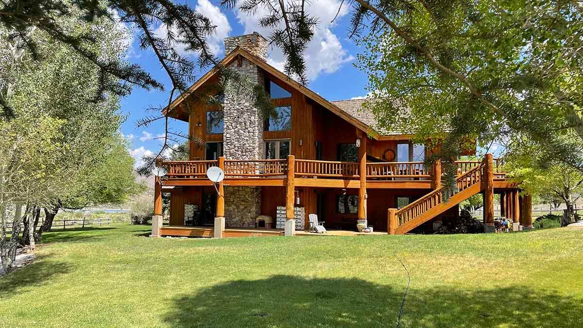 Ely Duck Creek Lodge | Places to Stay in Ely, NV | Group Lodging